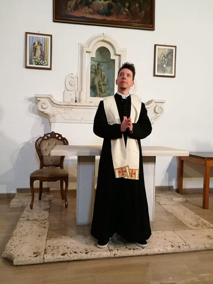 Daniele Condotta. Dal web al teatro con la stessa missione: "Far ridere ...