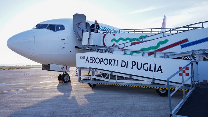 Foggia torna a volare, ieri il primo volo di linea dal "Gino Lisa ...